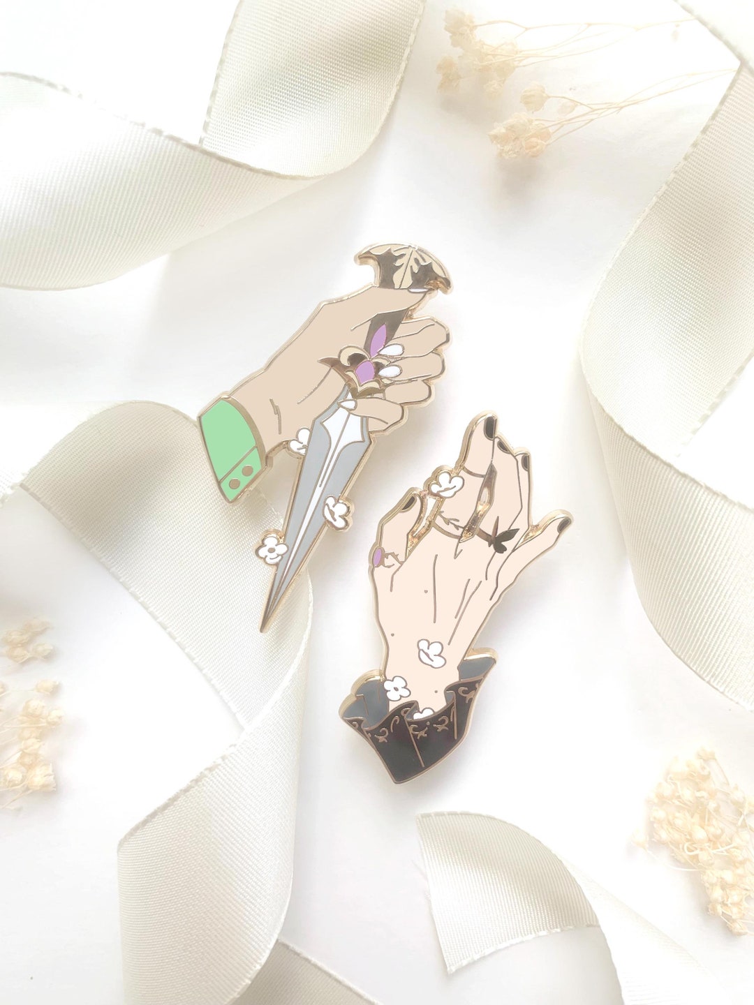 PREORDER Pins Set Jude and Cardan Hands - Etsy