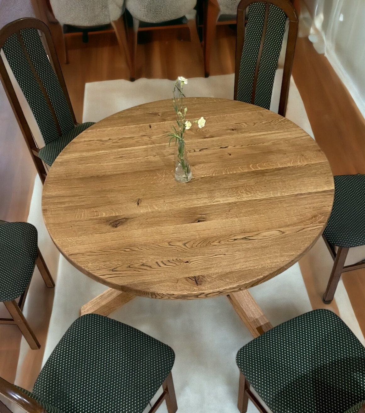 Stylish Oak Round Dining Table With Twisted Spider Wooden Legs, Chic ...