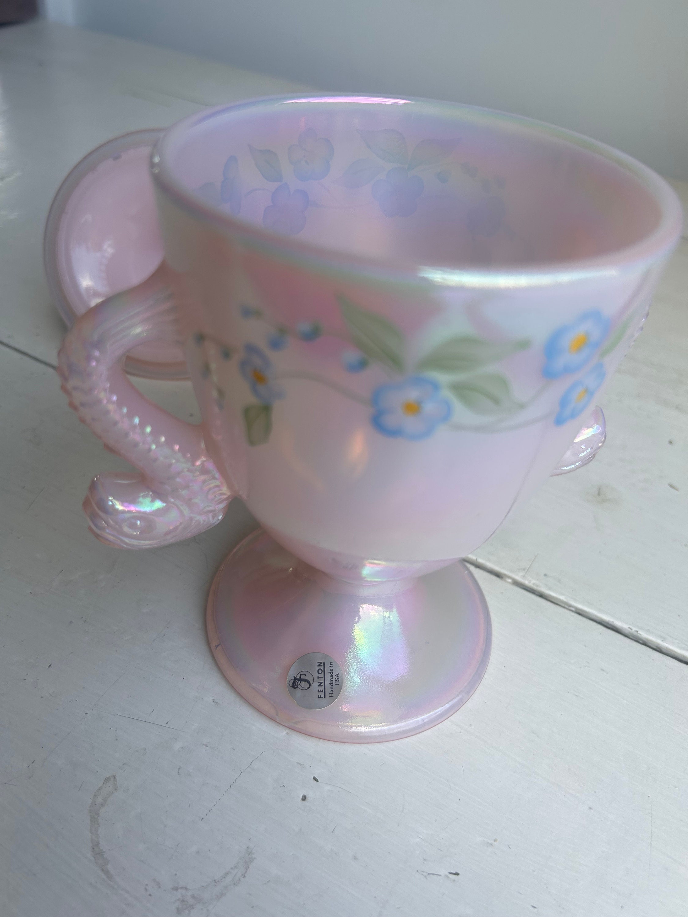 Vintage Fenton Shell Pink Opalescent Iridescent Hand-painted in USA ...