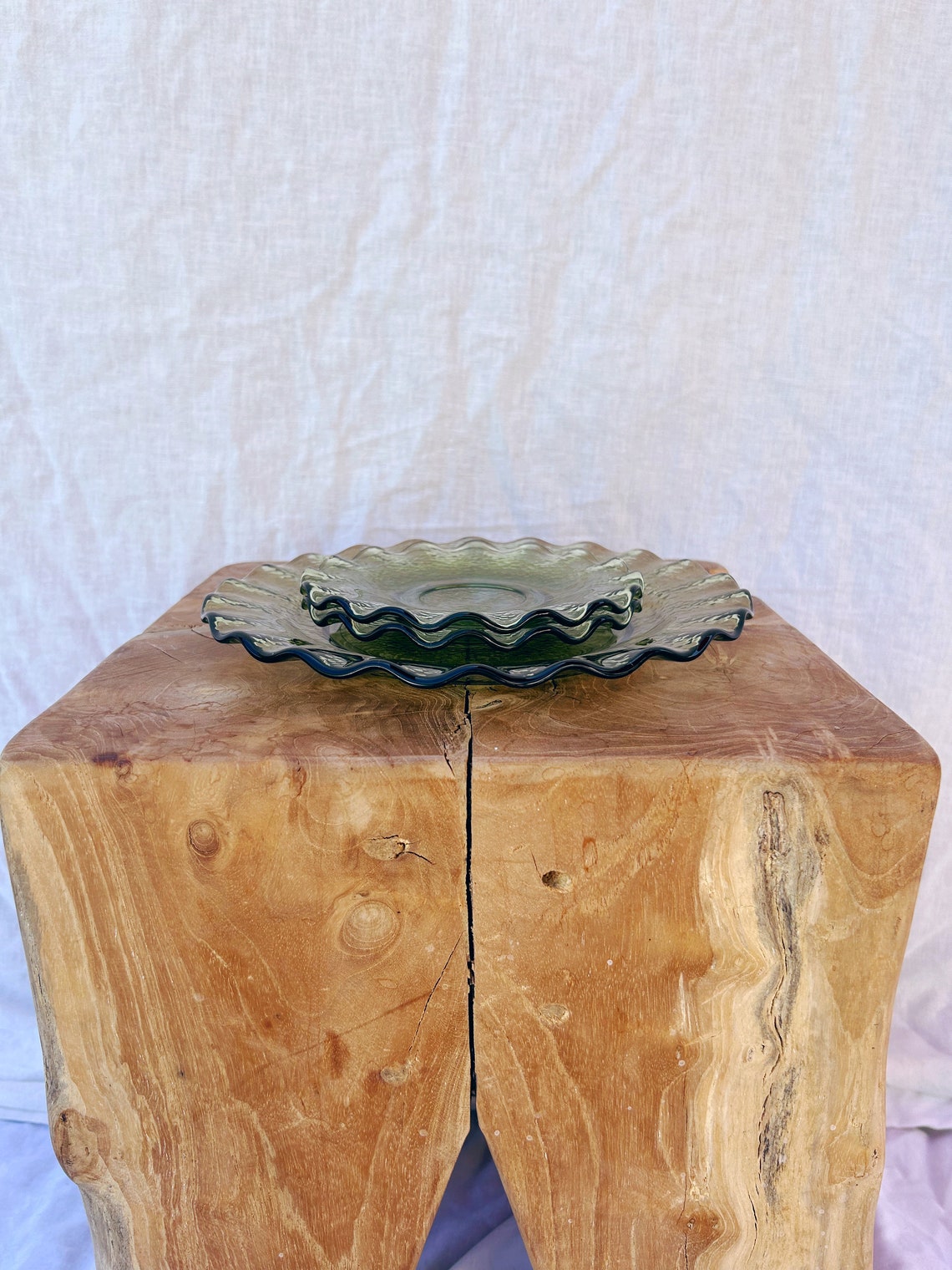 Beautiful Vintage Avocado Green Ruffled Plates With Pebbled - Etsy