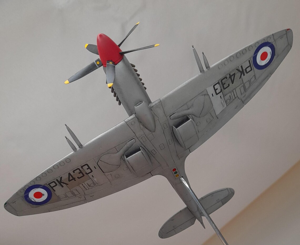 Pro Built Spitfire F Mark 22 British RAF Fighter 1/72 Scale Airfix ...