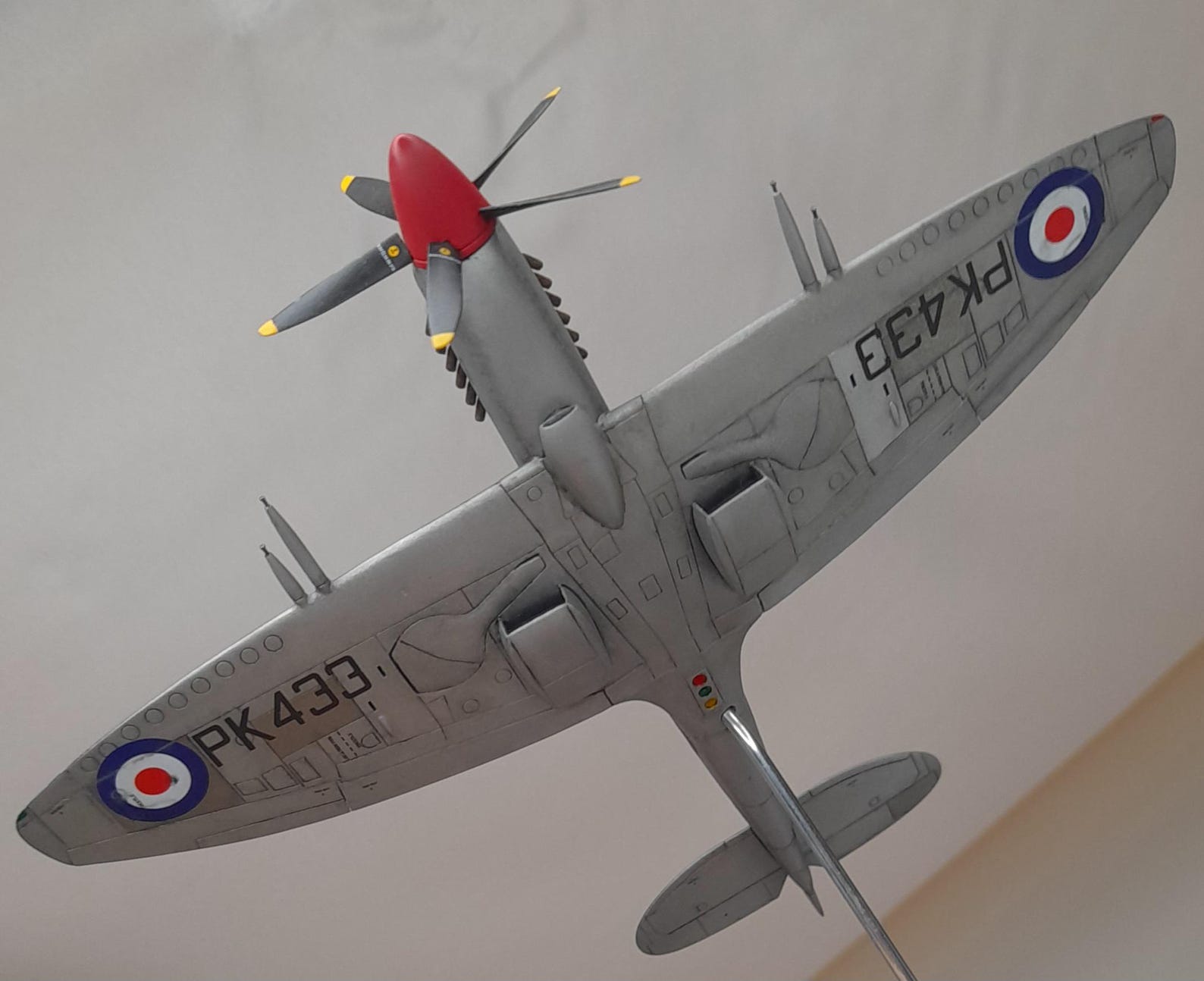 Pro Built Spitfire F Mark 22 British RAF Fighter 1/72 Scale Airfix Model Kit for Collectors - Etsy