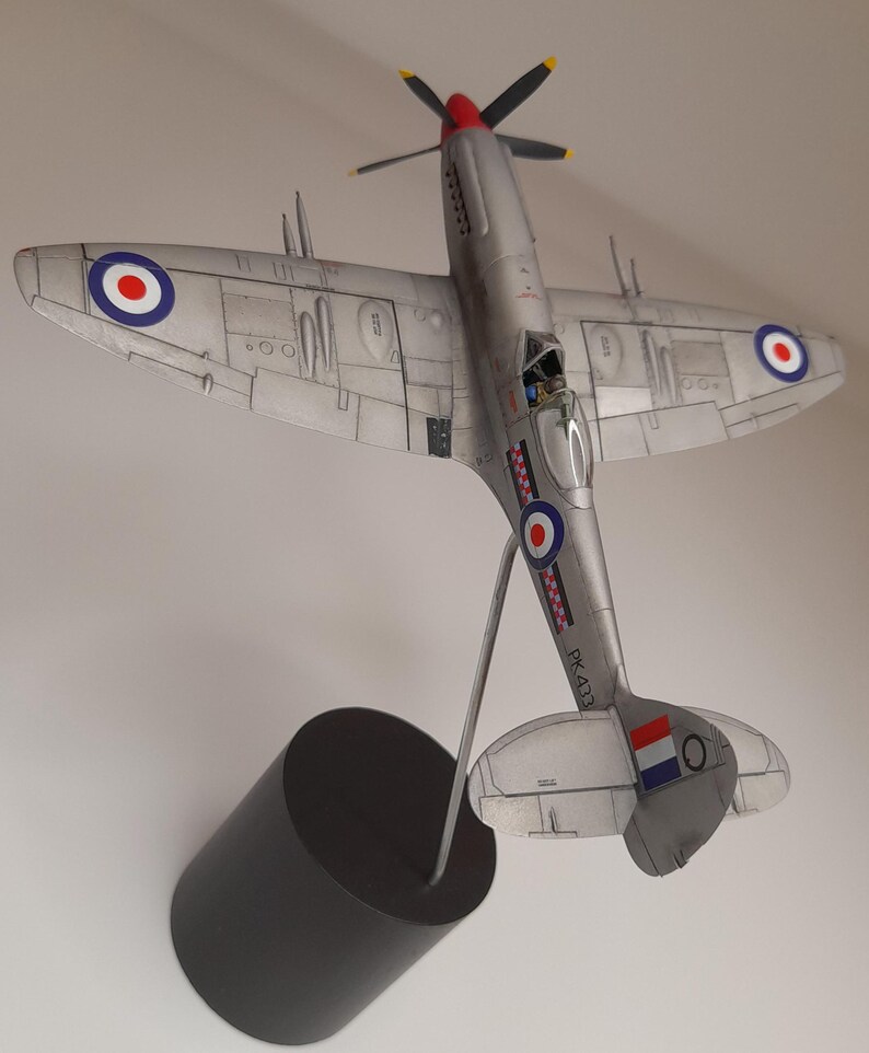 Pro Built Spitfire F Mark 22 British RAF Fighter 1/72 Scale Airfix ...