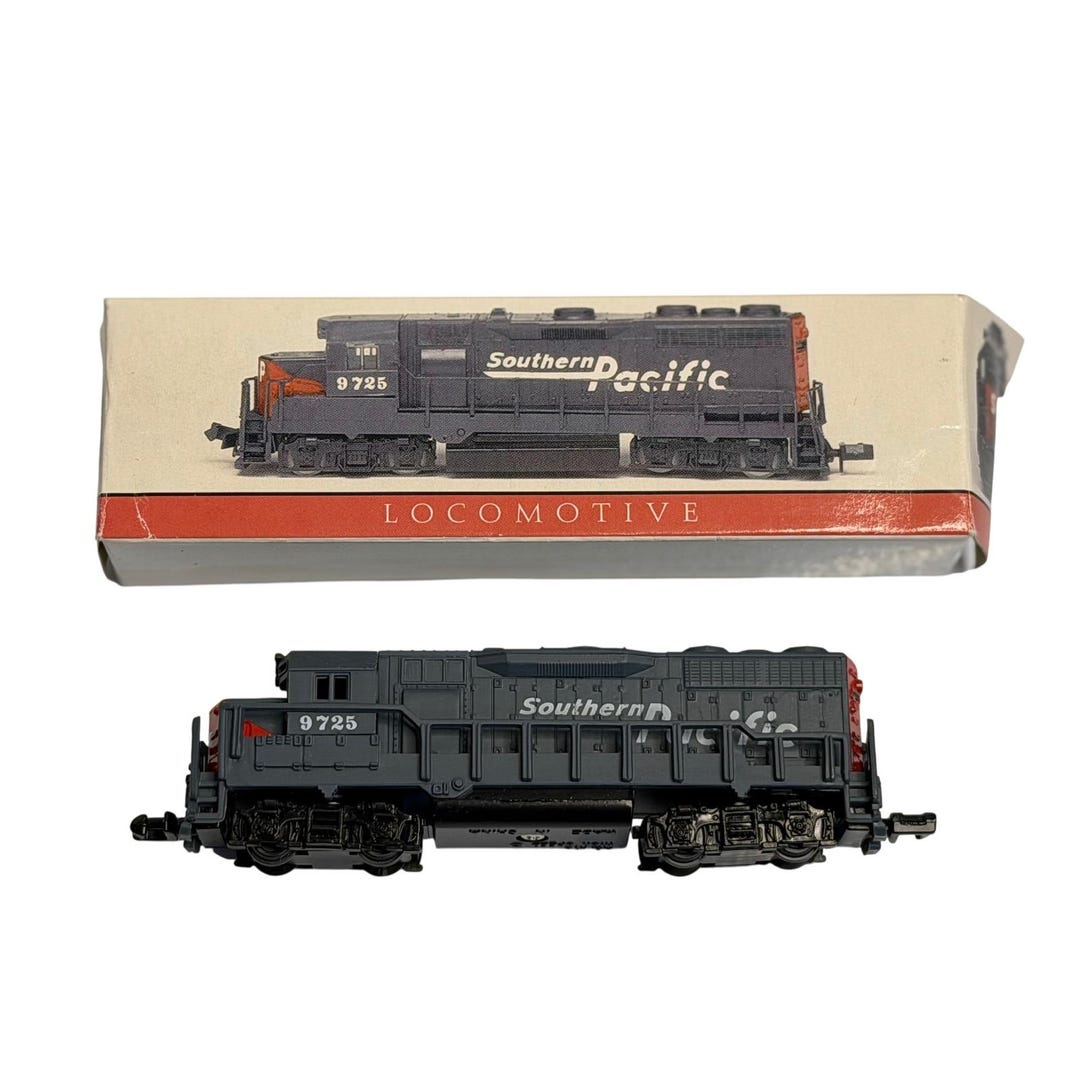 VTG Southern Pacific Locomotive Train Engine Black Gray 9725 N Scale ...