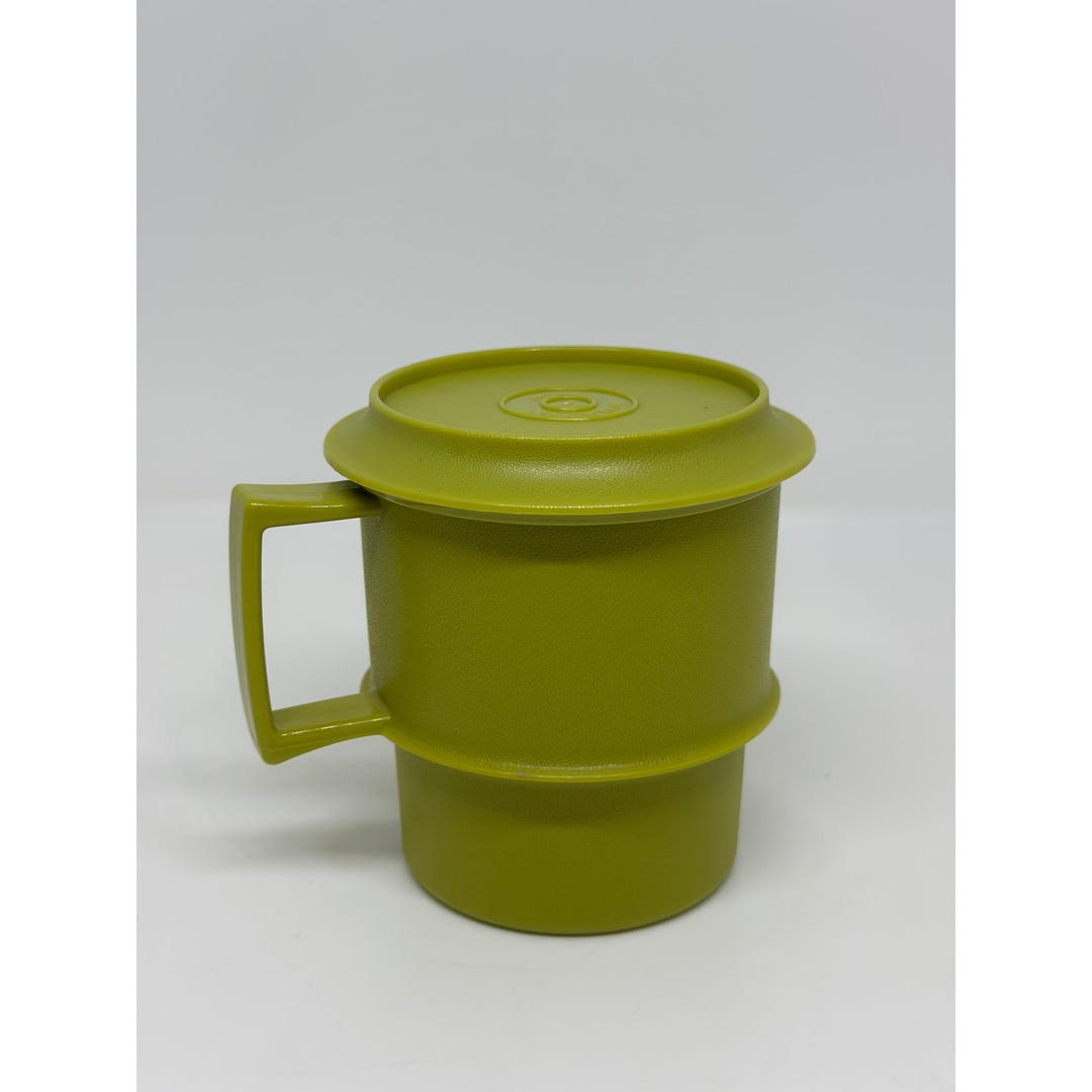 VTG Tupperware Green Mug With Lid Made in USA Durable Plastic 4" Tall ...