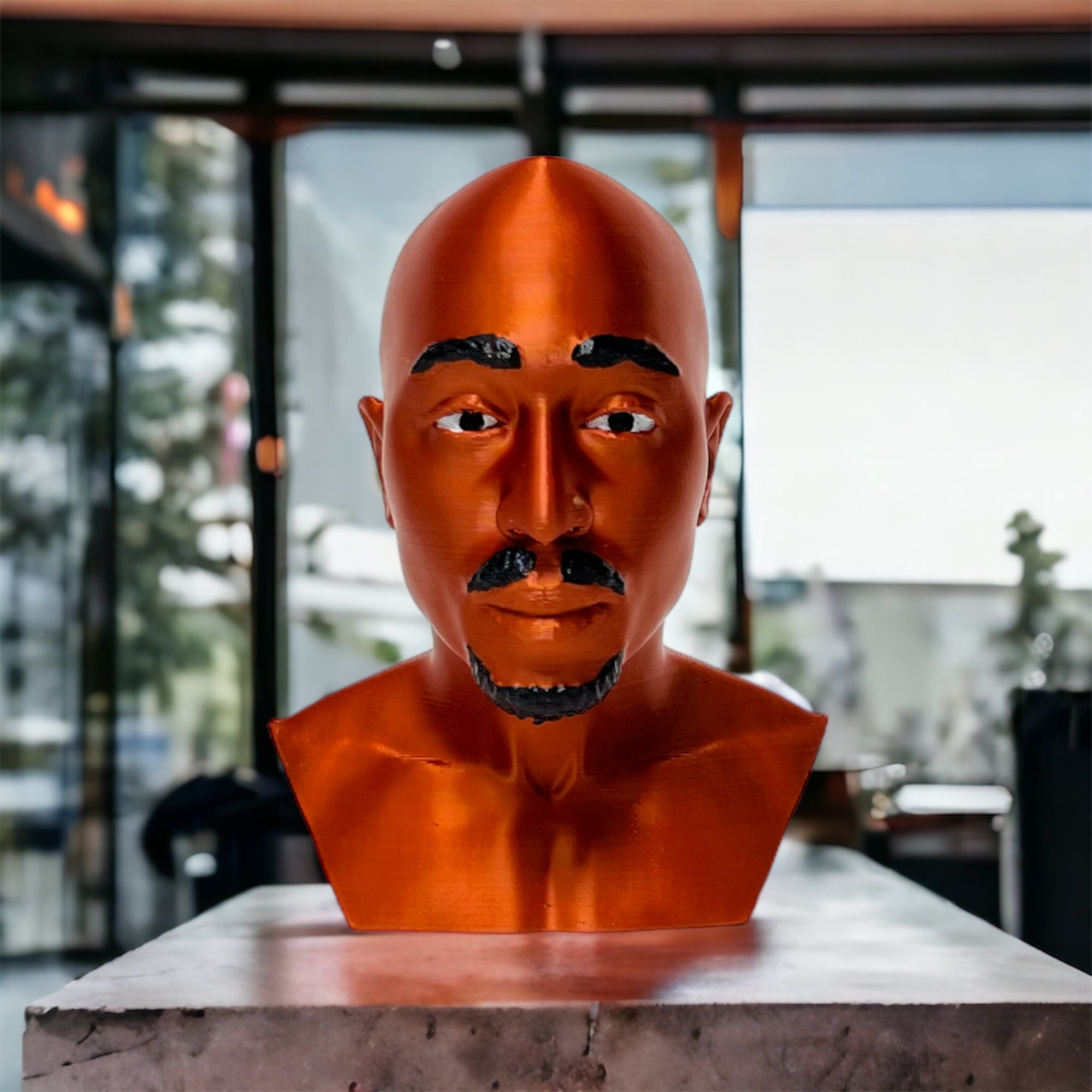 Tupac Amaru Shakur Statue