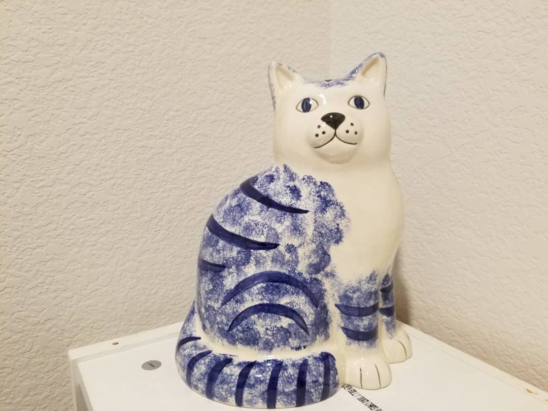 Cat Figurine Vintage 1986, Porcelain 9.5 Inches Tall Blue White Cat ...