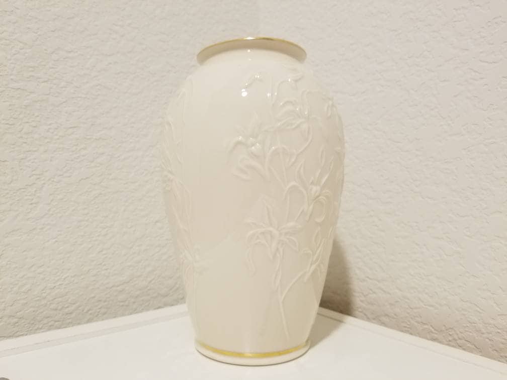 Lenox Vase, Lenox Vase Gold Trim, China Masterpiece Made in USA, Hand ...