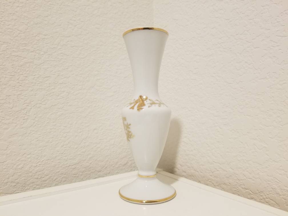 Lefton 50th Anniversary Bud Vase Exclusives Japan, Small White Vase ...