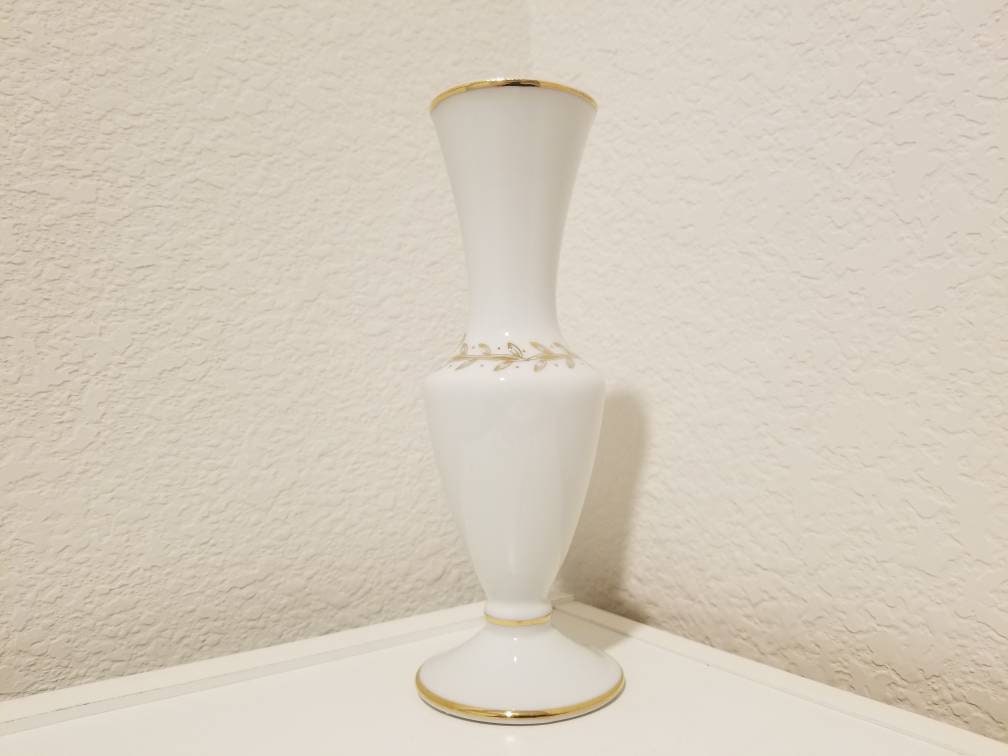 Lefton 50th Anniversary Bud Vase Exclusives Japan, Small White Vase ...