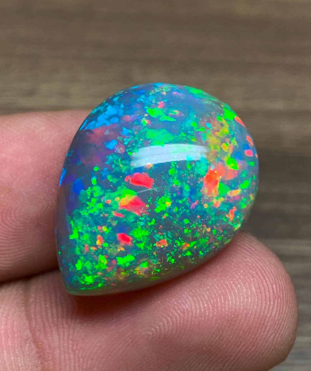 18.7ct Supreme Quality Naturally Dark Opal, Dark Base Welo Opal, Dark ...