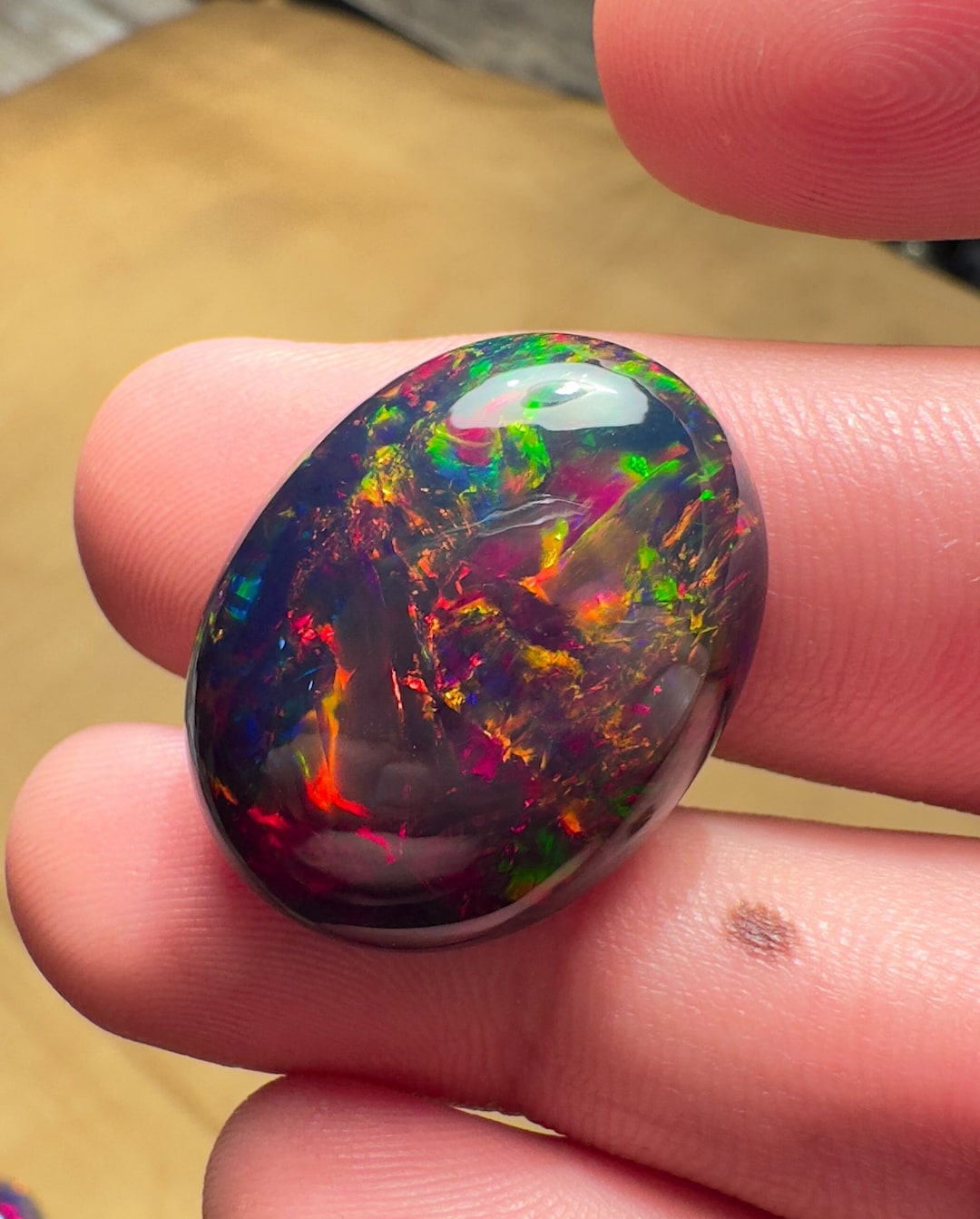 24.85ct Black Ethiopian Welo Opal Bright 5/5 Flashy Oval Cab Opal ...