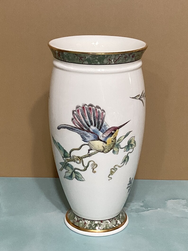Vintage Wedgwood Hummingbirds Vase - Etsy