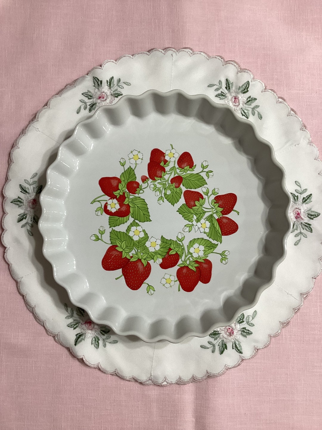 Vintage Action Strawberry Tart/pie Plate, Made in Japan - Etsy