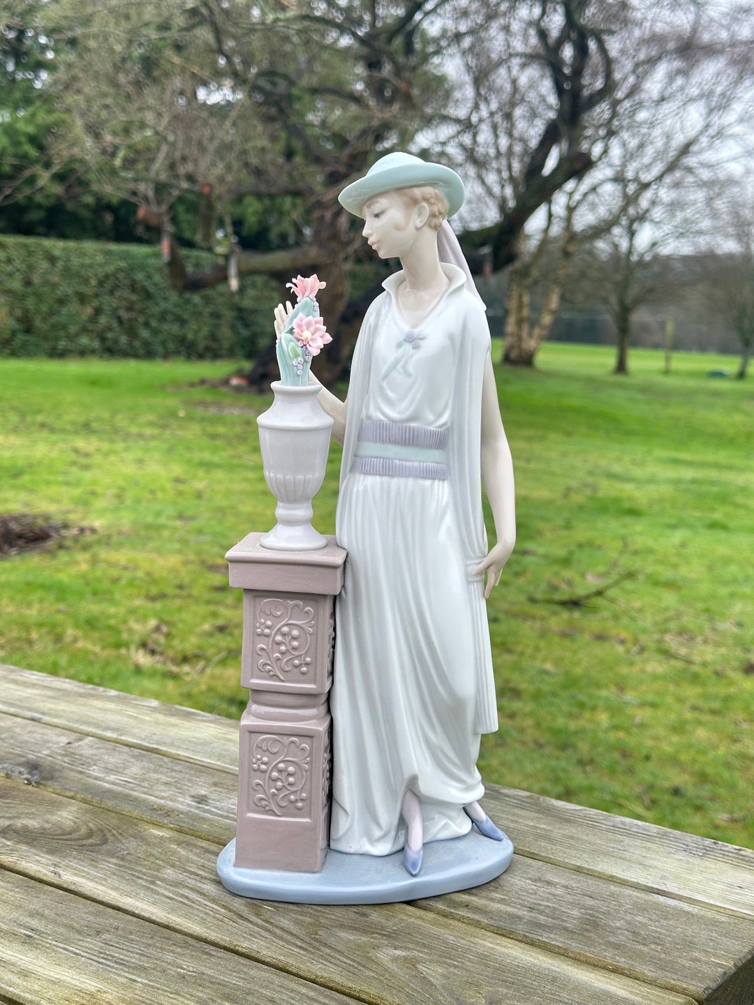 Llardo Pretty Lady With Flowers Figure - Etsy