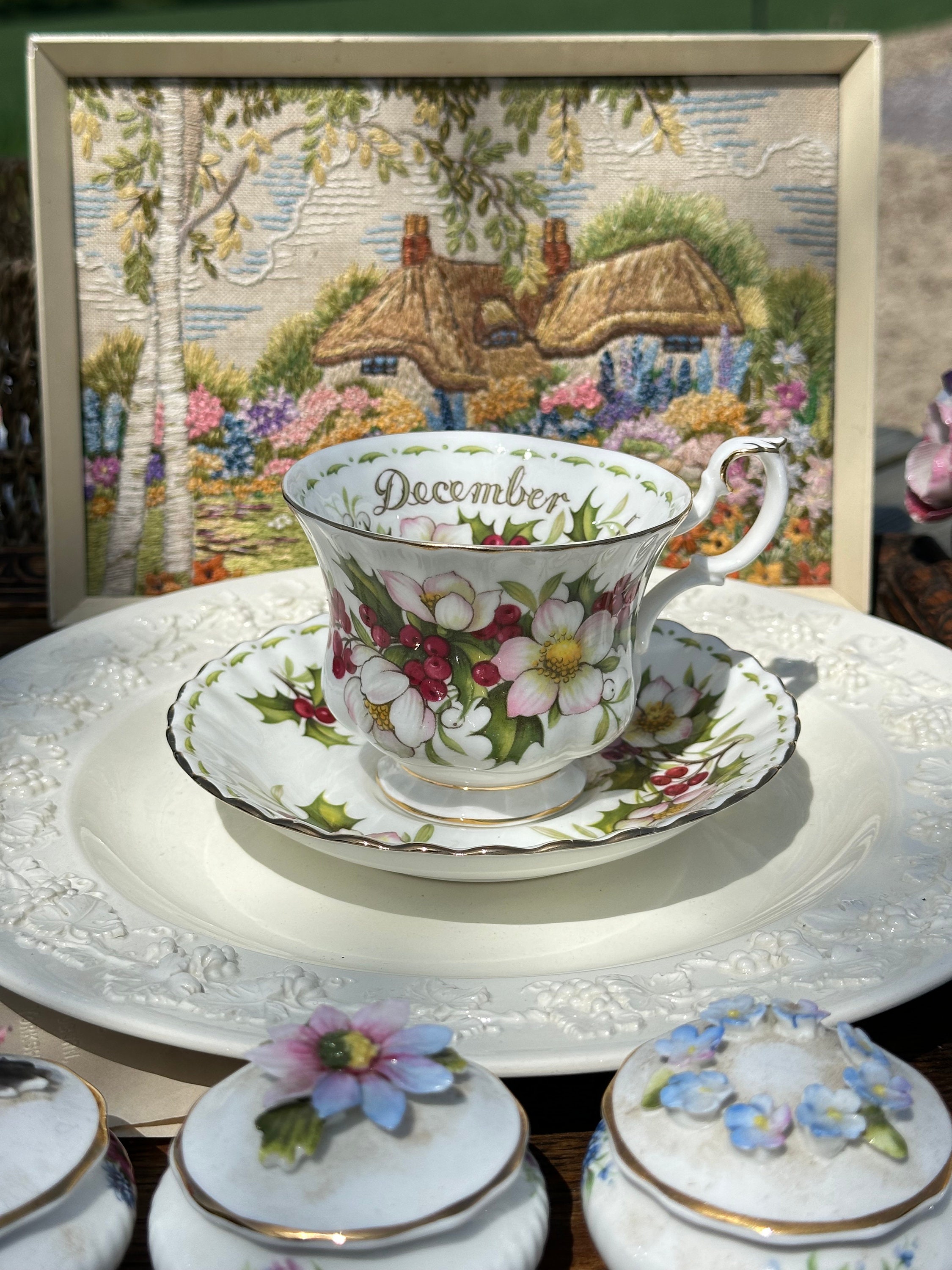 Royal Albert Flower of the Month Tea Cup and Saucer / Jan Dec - Etsy