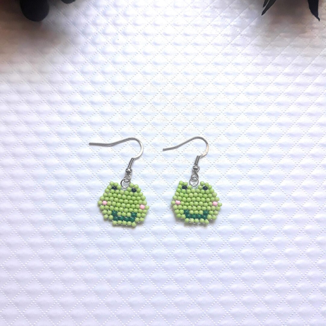 Beaded Frog Earrings,earrings in Green,cute Little Frogs - Etsy
