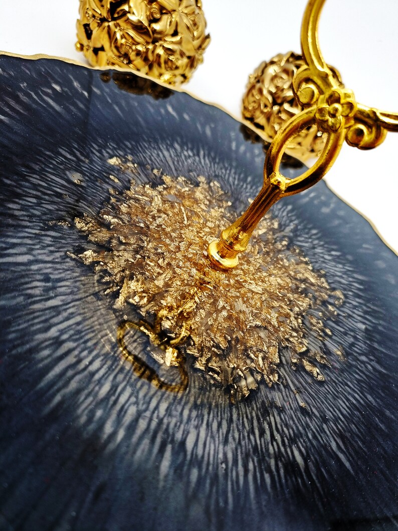 Gorgeous Luxury Black and Gold Resin Art Set | Resin Serving Tray With ...