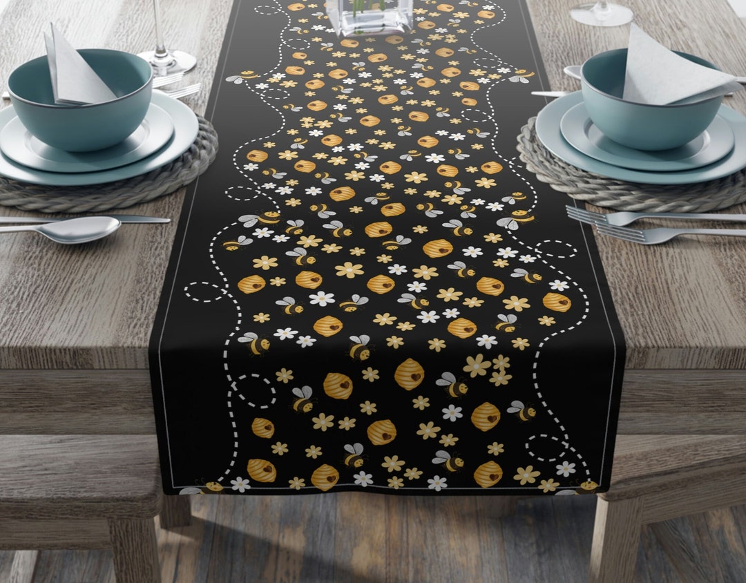 Honey Bee Table Runner, Spring Table Runner, Bee Print, Daisy Table ...