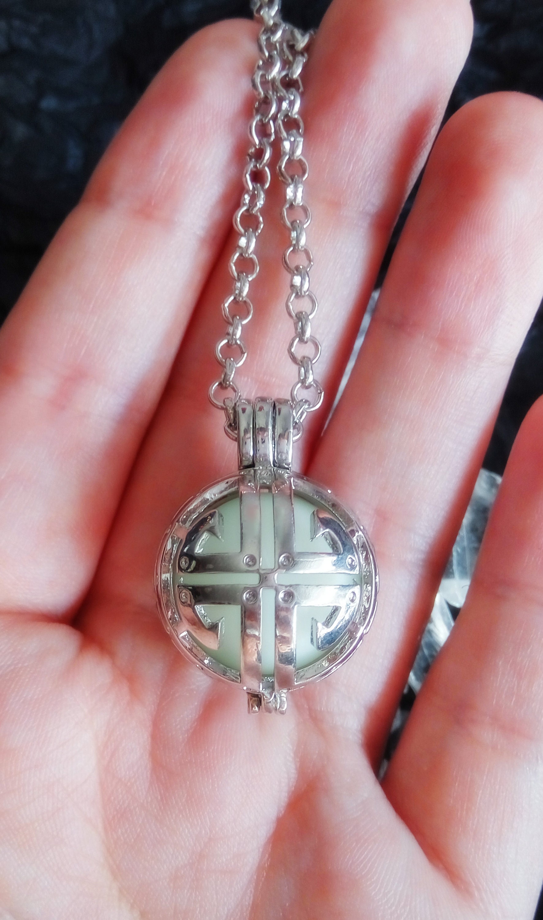 Dwemer Pendant Dwarven Relic Necklace Glow in the Dark Locket Glowing ...