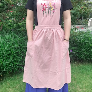 Personalized Embroidered Apron for Women, Flower Garden Embroidered ...