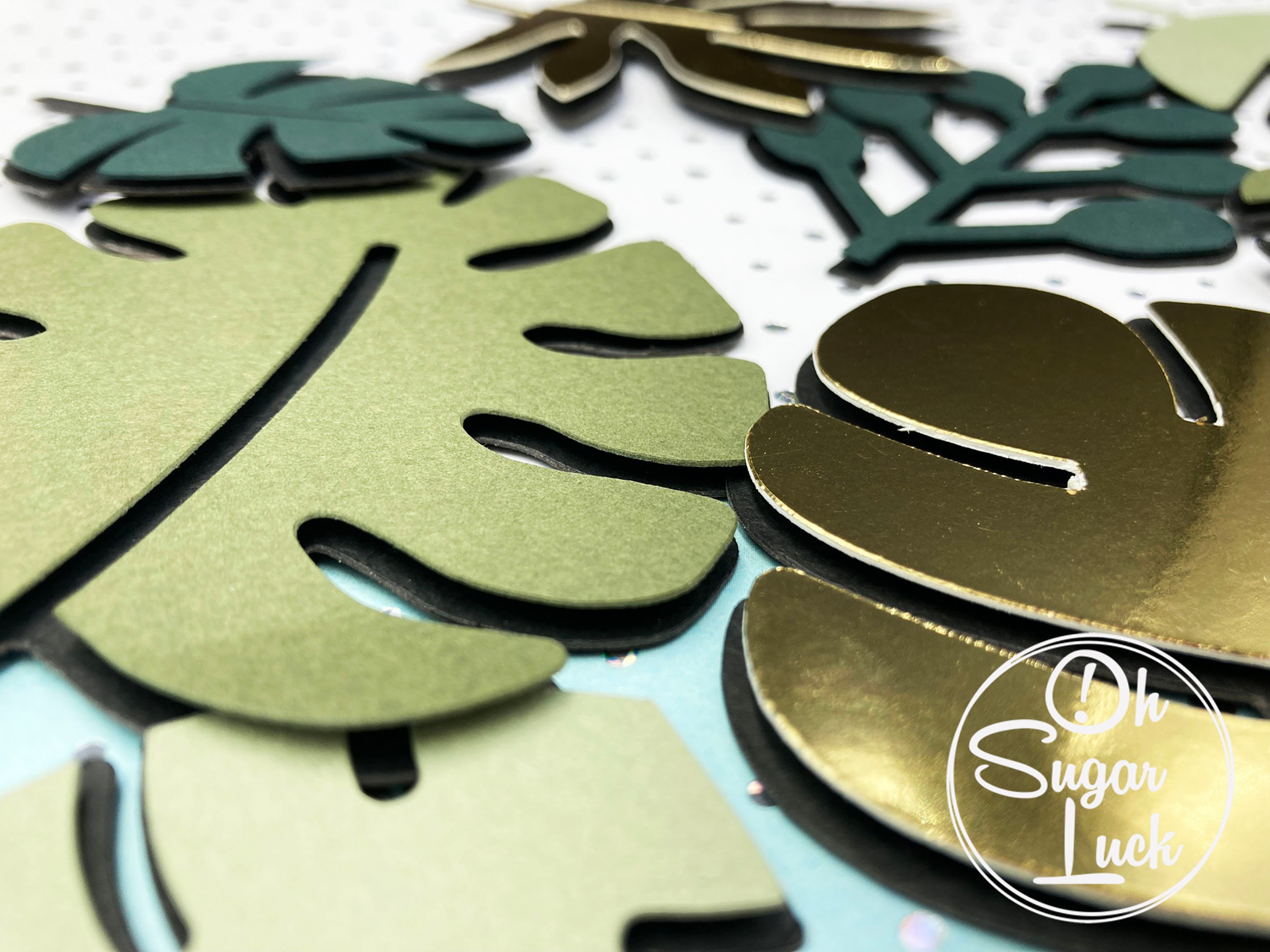 Monstera Cake Topper Tropical Leaves on a Birthday Cake, Cake ...