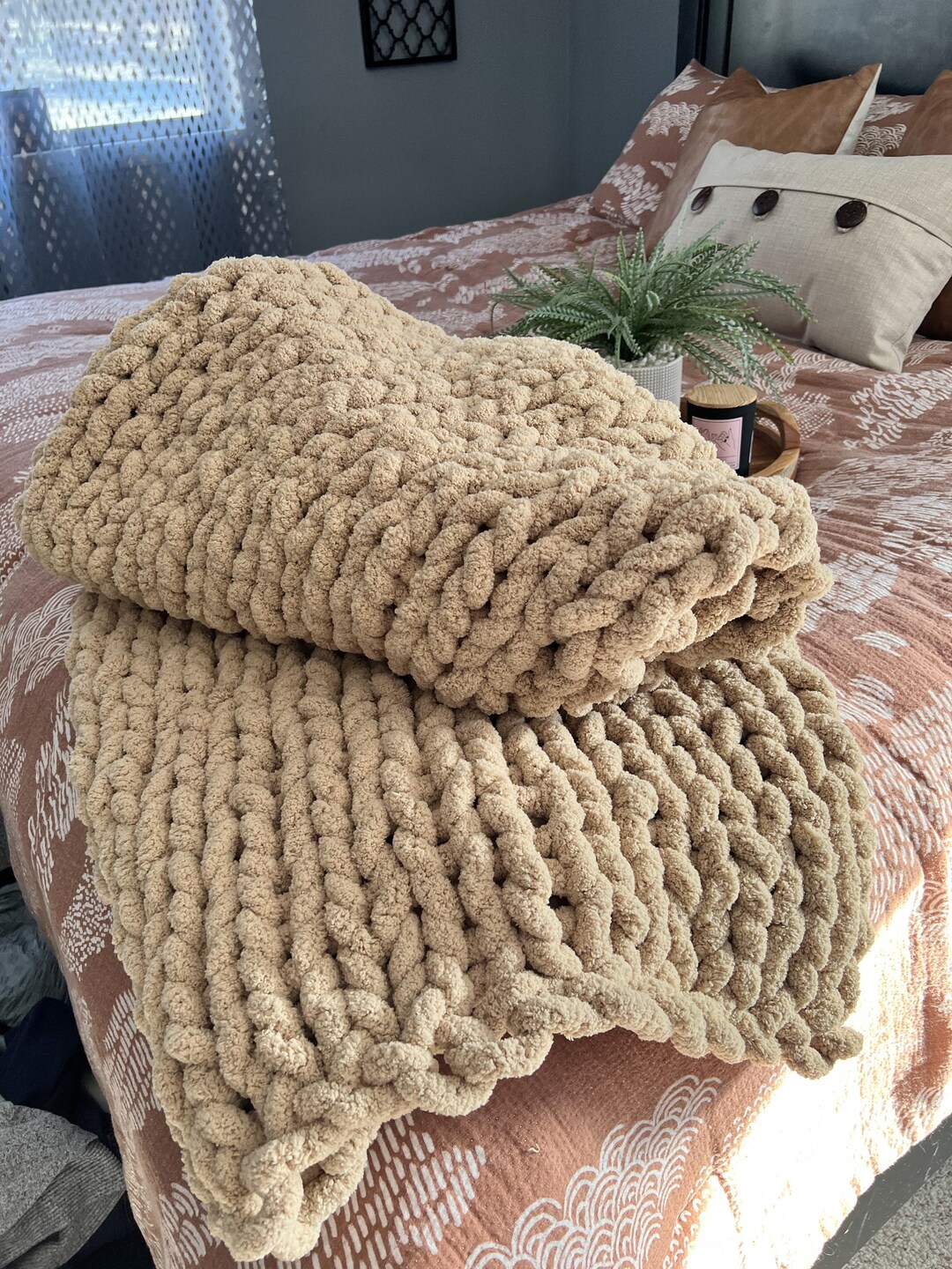 Chunky Arm Knit Blanket for Her - Perfect Last Minute Gift Idea - Gift ...