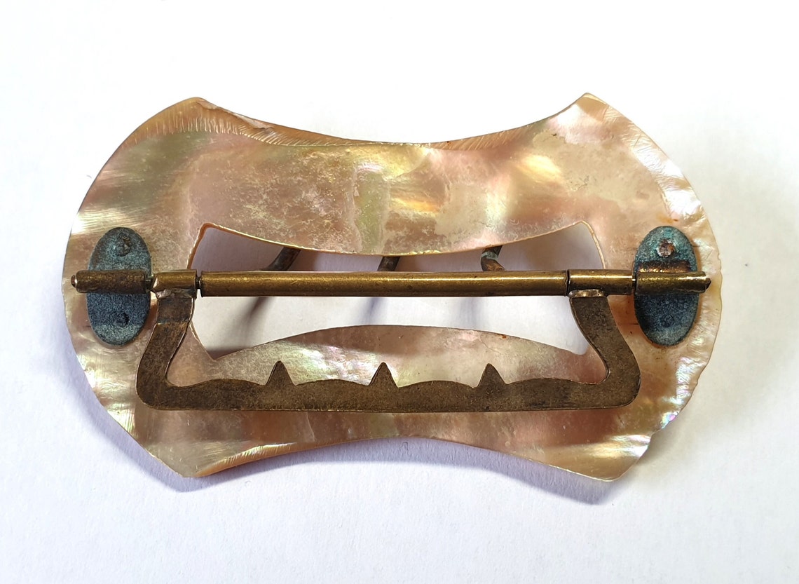 French Shell Buckle: Antique Brass Core, 1890s Fashion - Etsy