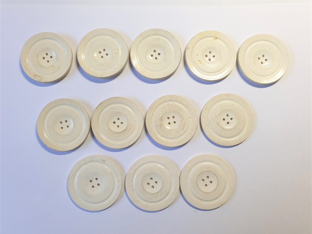 Set of 12 Celluloid 1920s Art Deco Cream Buttons. Concentric - Etsy