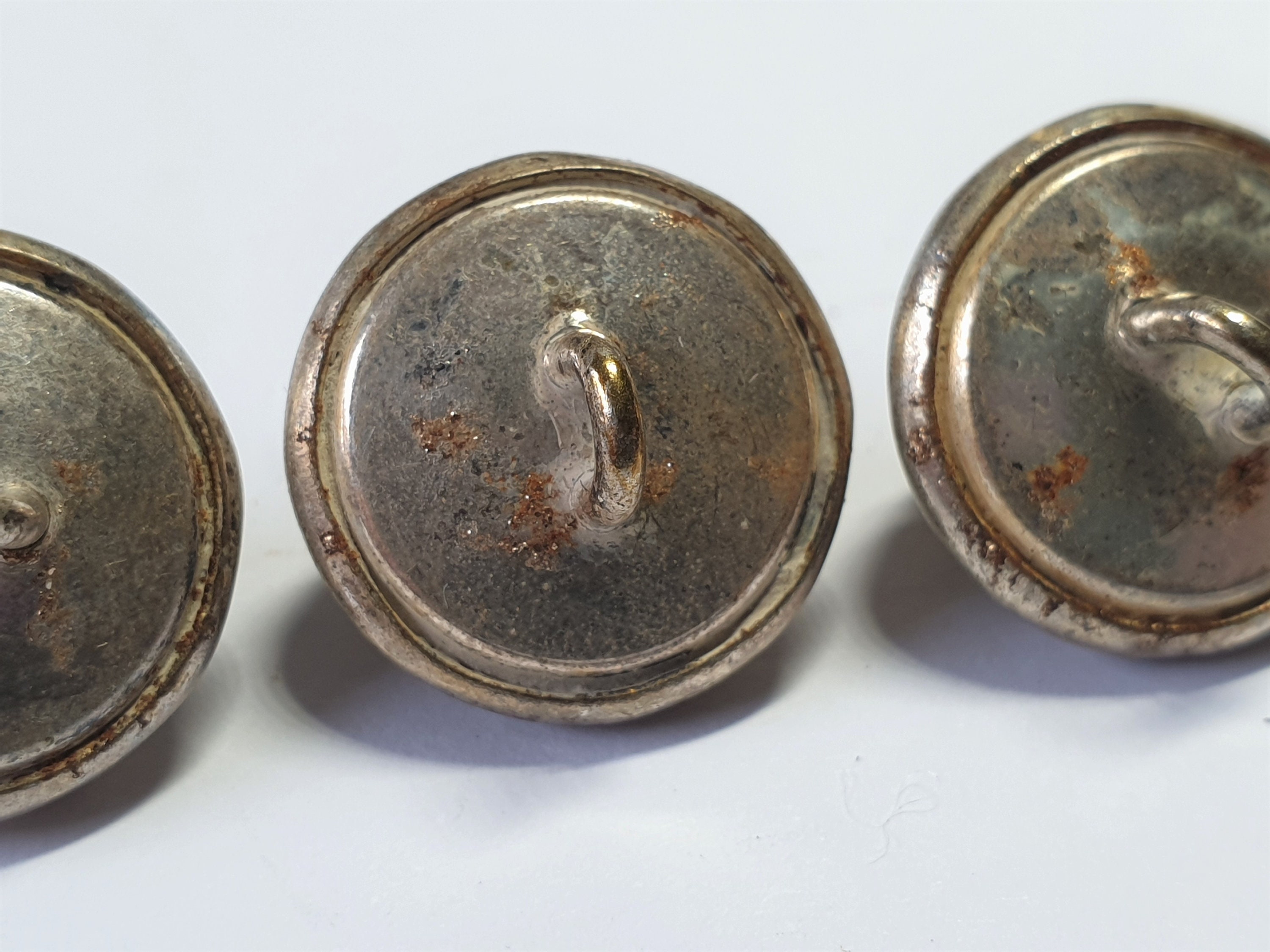 5 Seamed 1900s White Metal Domed Buttons With a Swirl and Dot Design ...