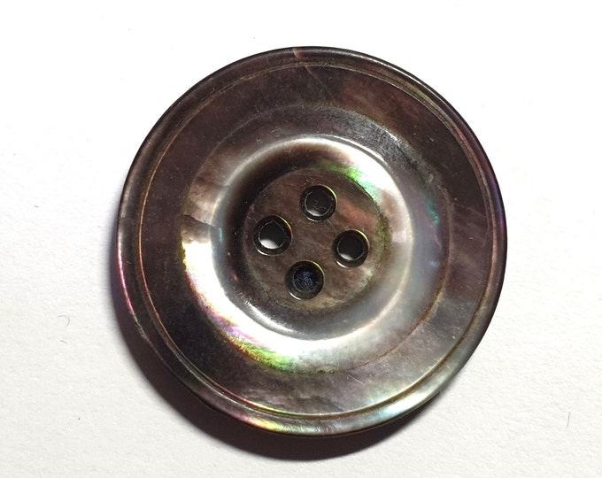 1 Mother of Pearl Button With Concentric Raised Circle Design and 4 ...