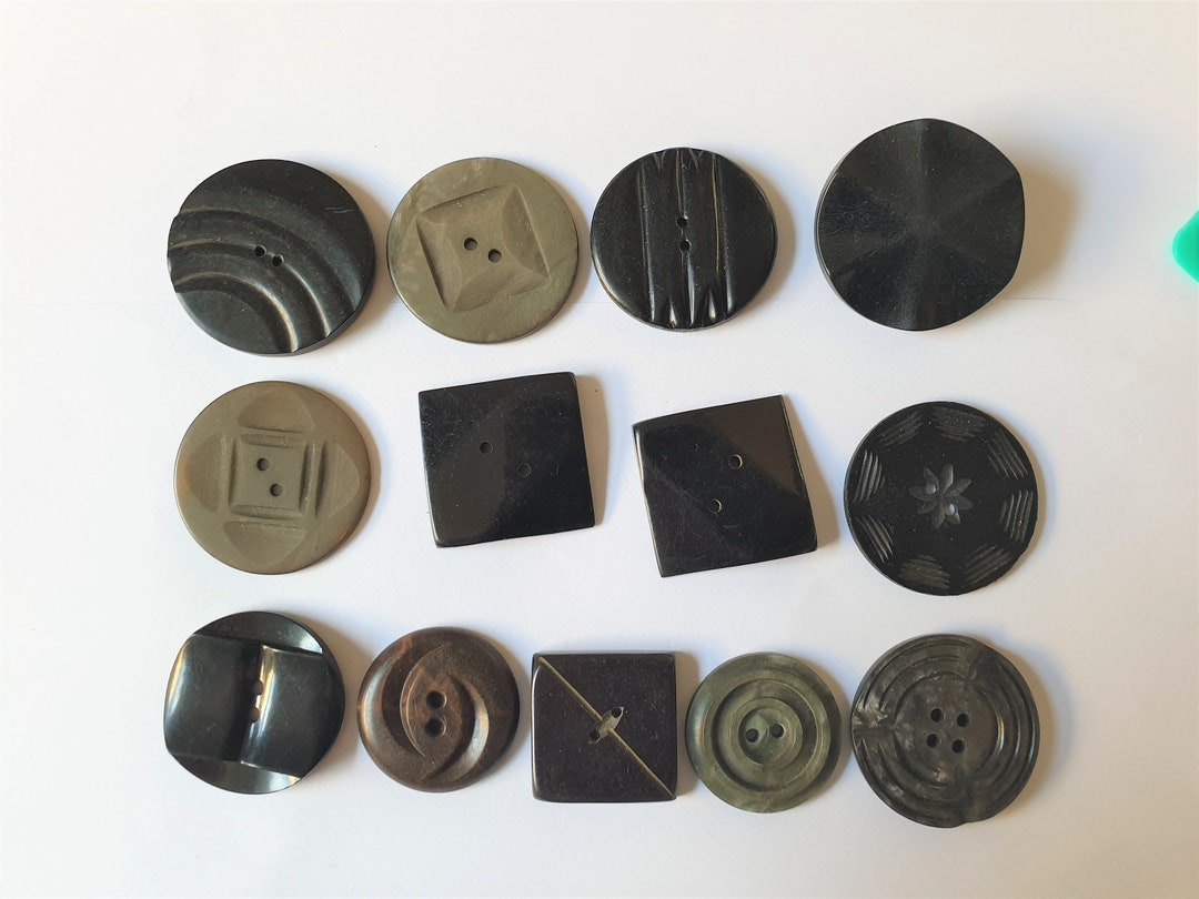 13 Art Deco Buttons. Different Colours. Sizes From 1 1/16" to 1 7/16 ...