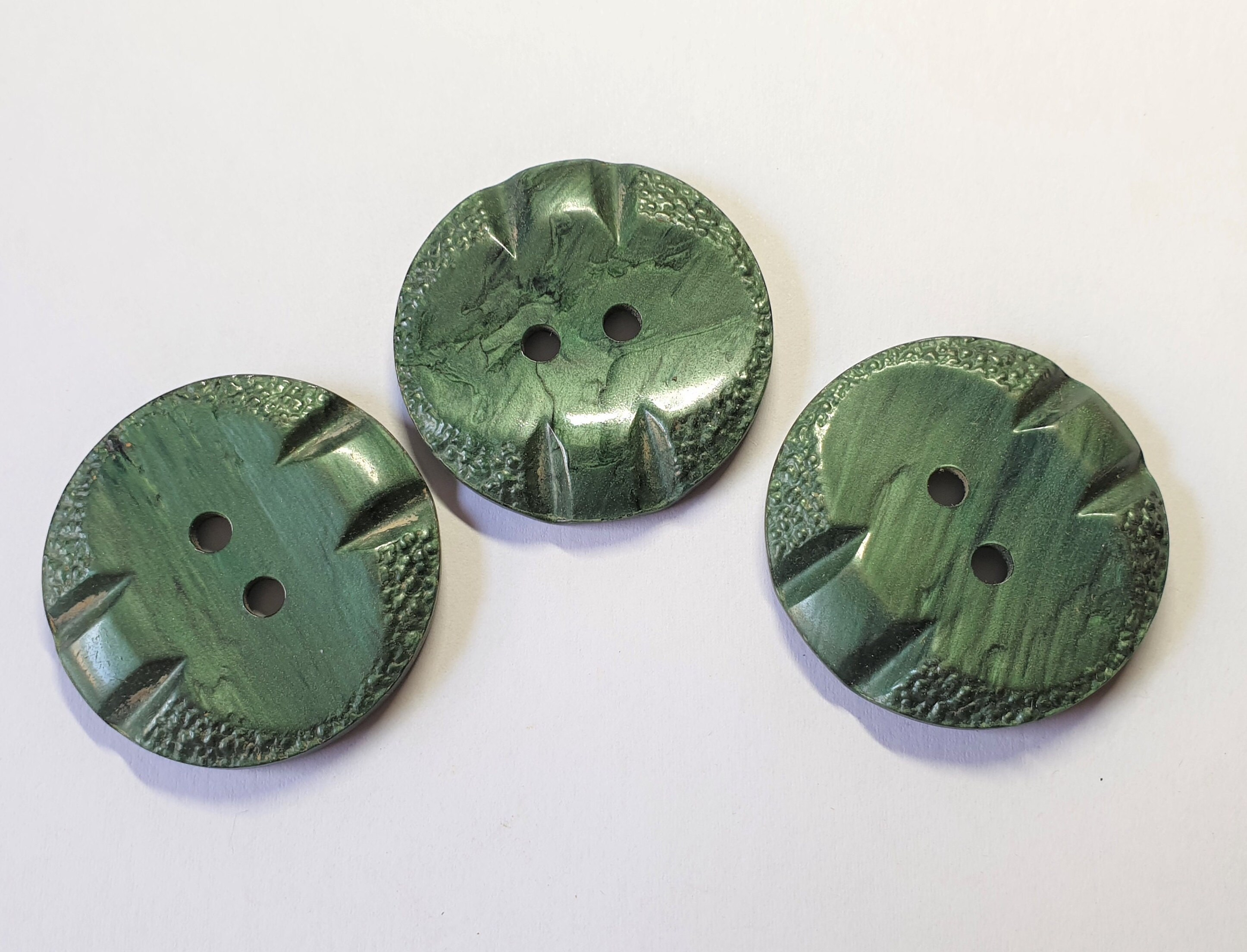 3 Green Art Deco Buttons With Deep Grooves and Crazed Edges. - Etsy