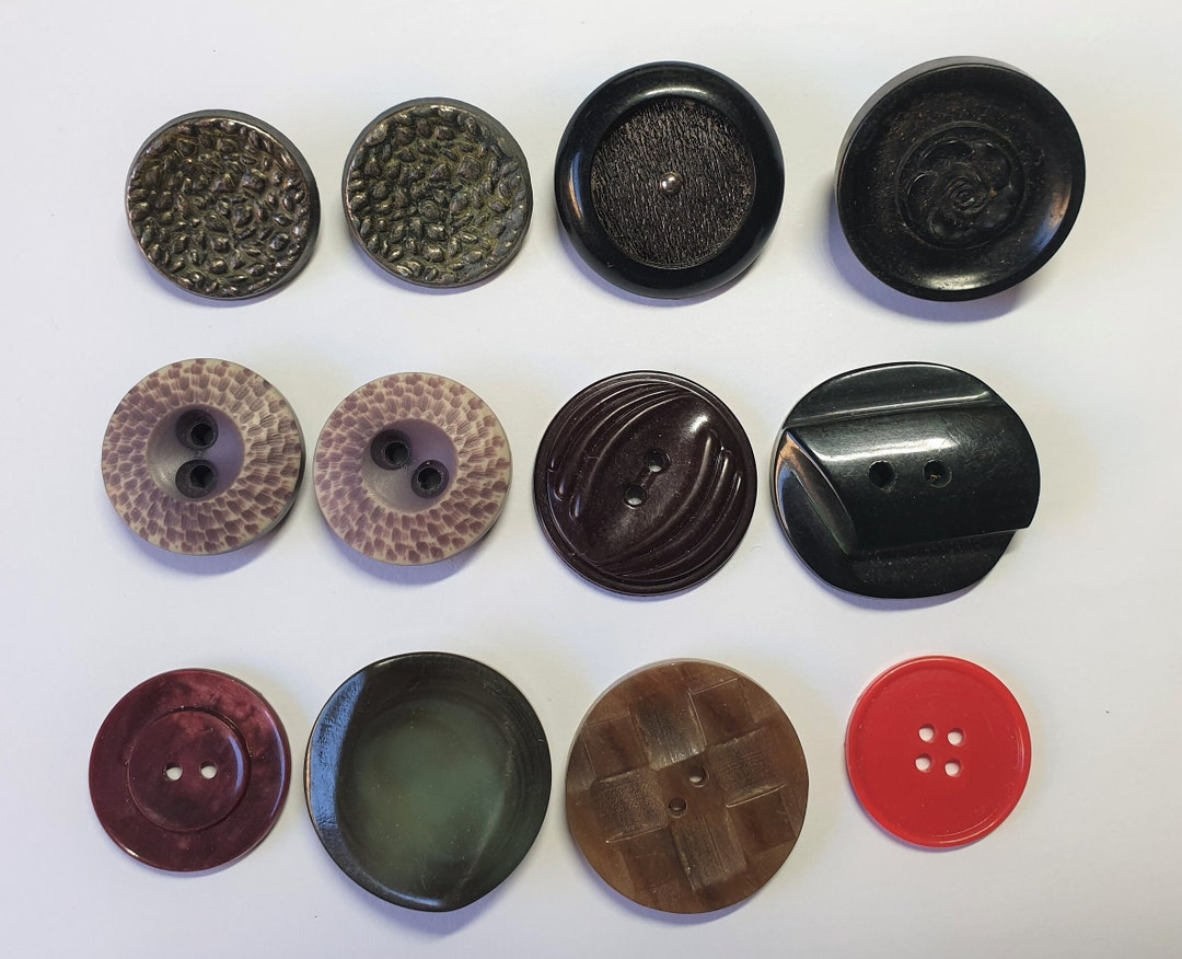 12 Art Deco Buttons. Different Colours. Sizes From 7/8" to 1 3/16". 4 ...