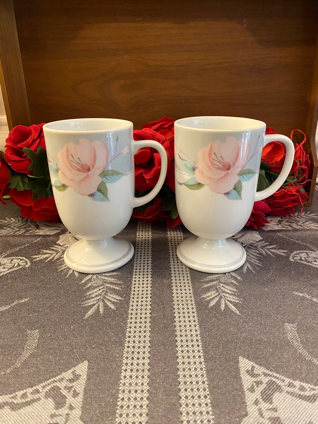 Vintage Saltera Victoria Rose Footed Tea Cups - Etsy