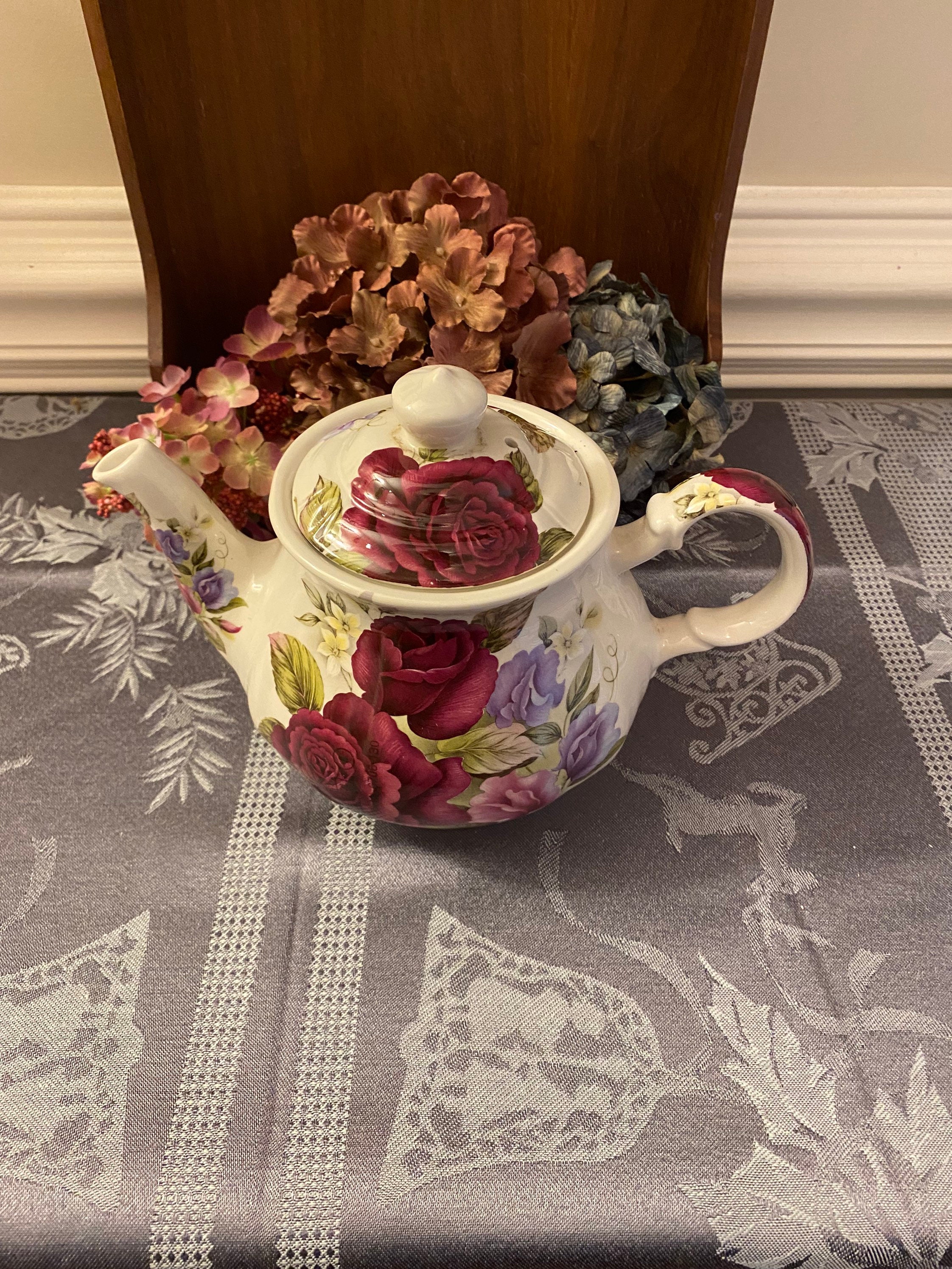 Sadler Rose Teapot: Deep Red Floral English Teapot - Etsy