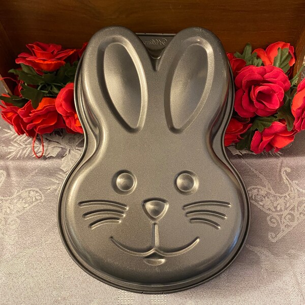 Bunny Cake Pan - Etsy