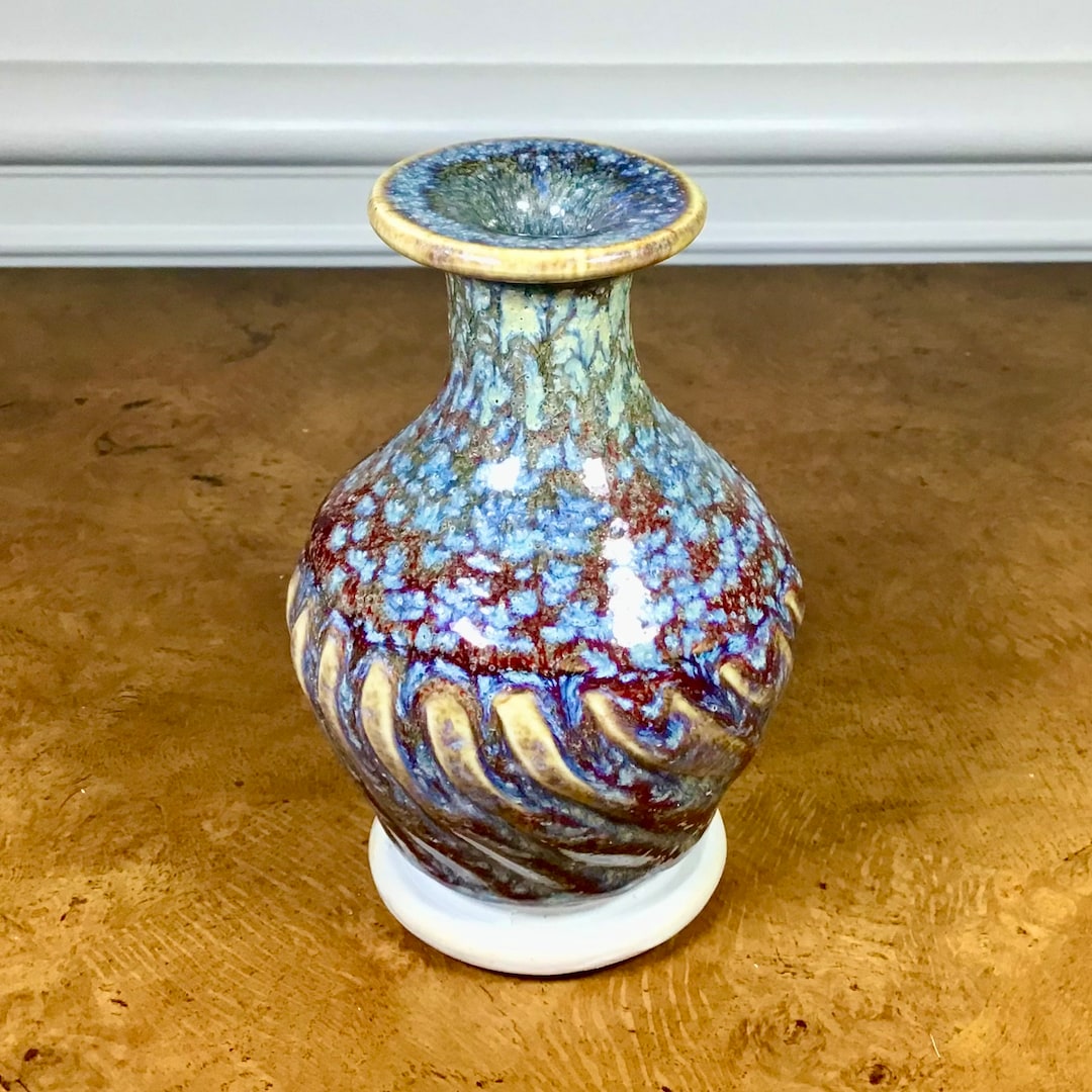 Vintage Studio Art Pottery Mini Bud Vase. Beautifully Shaped, Wide ...