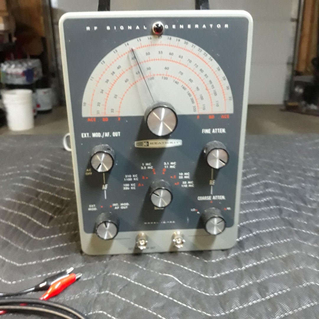 Heathkit IG-102 Signal Generator With Modulation. - Etsy