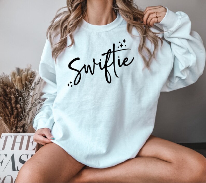 Swiftie Taylor Swift Sweatshirt White Taylor's Version - Etsy
