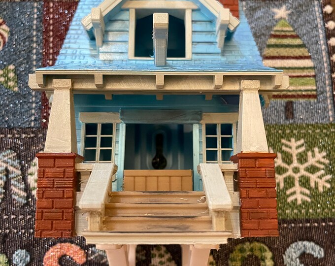 Colonial Bird House - Etsy