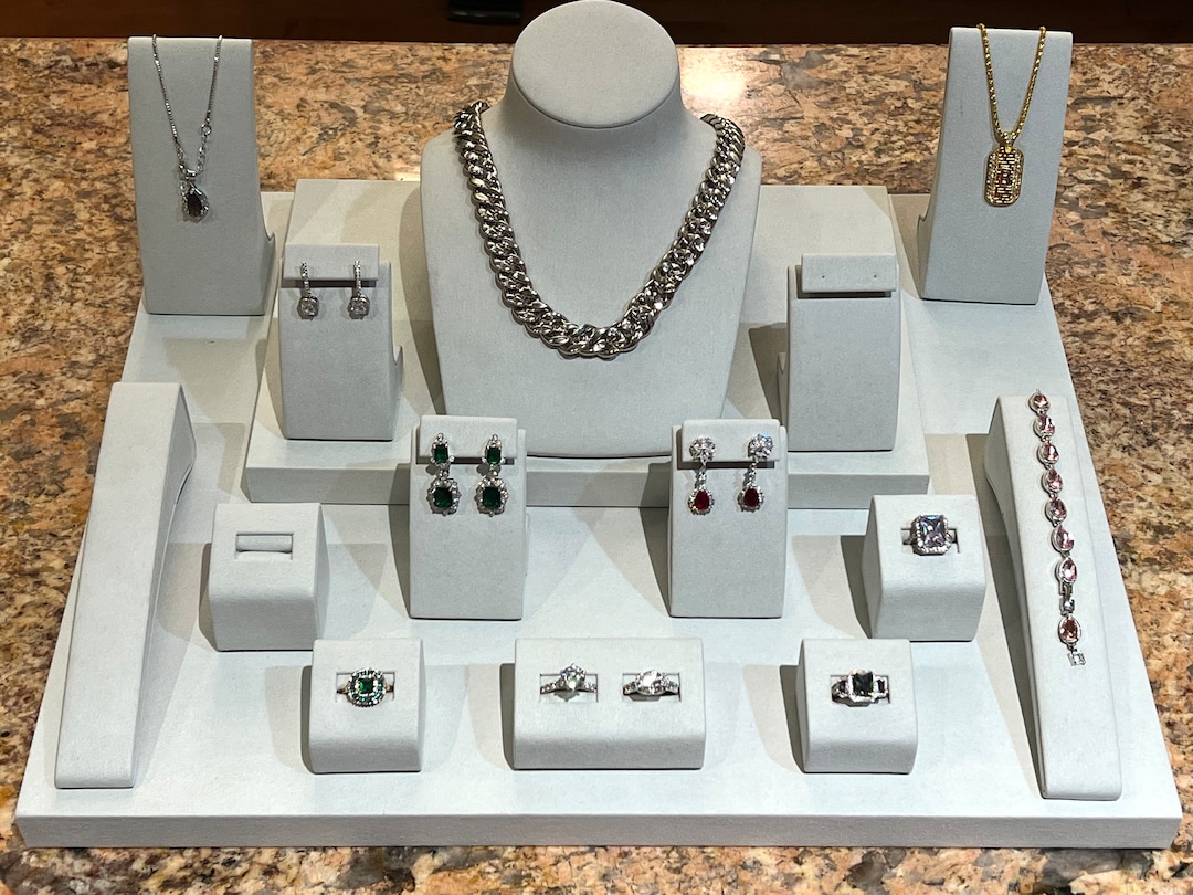 Deluxe Jewelry Display Luxury Jewelry Showcase Display Set Suede ...