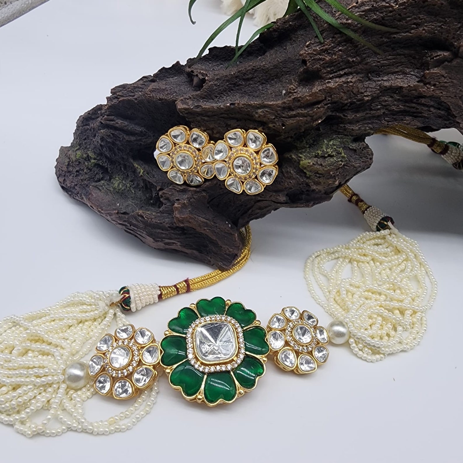 Premium Sabyasachi & Tyaani Inspired Moissanite Kundan With Emerald ...