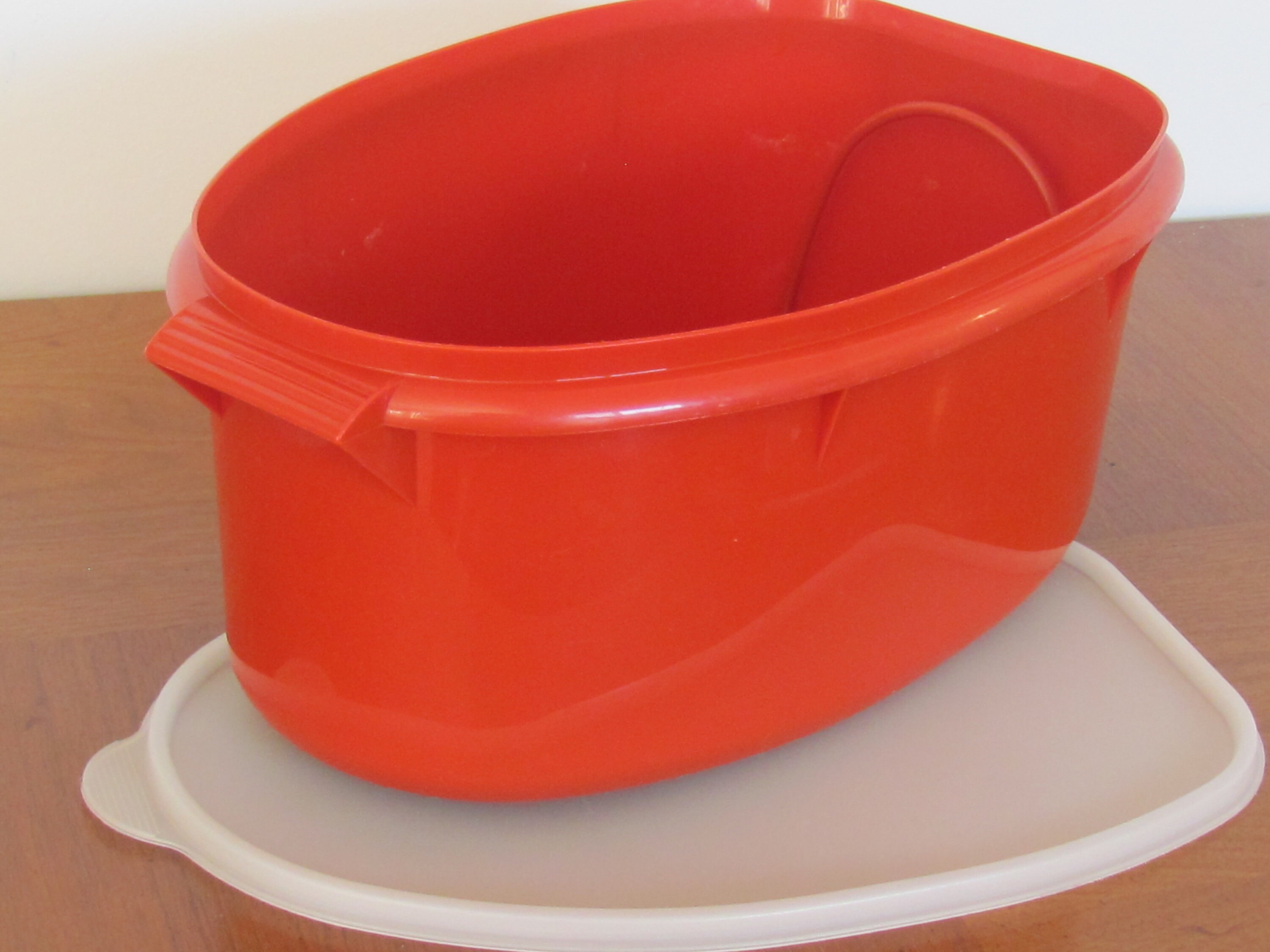 Vintage Tupperware Flavour Saver Paprika Red Roast Keeper Ham Container ...