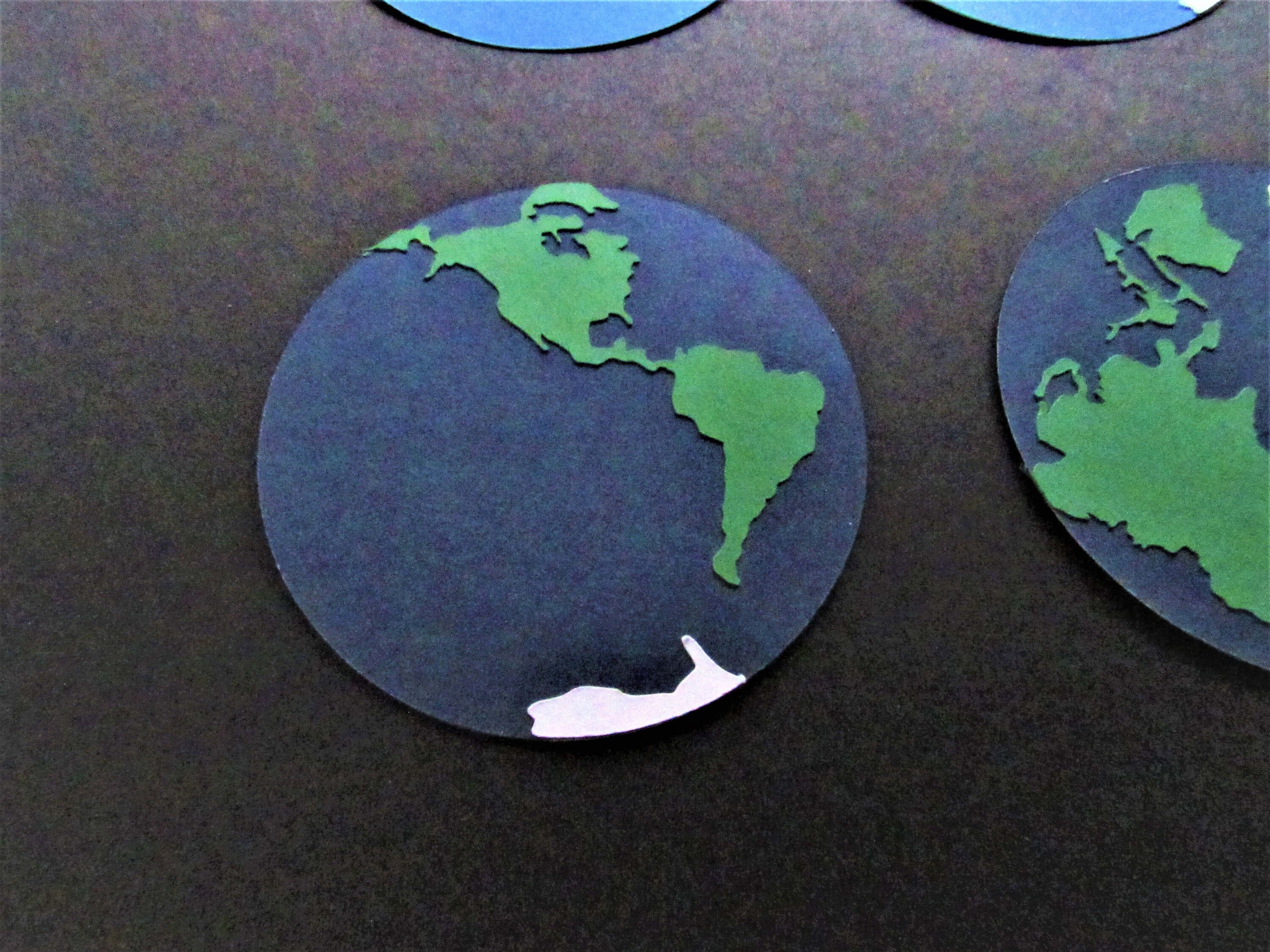Earth Cutout - 2D and 2 Sided, Svg - Etsy