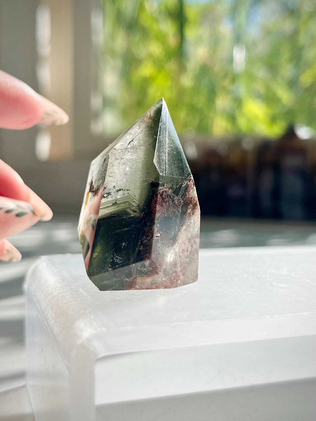 Phantom Banding Inclusion Dark Stone Garden Quartz Lodolite Garden ...