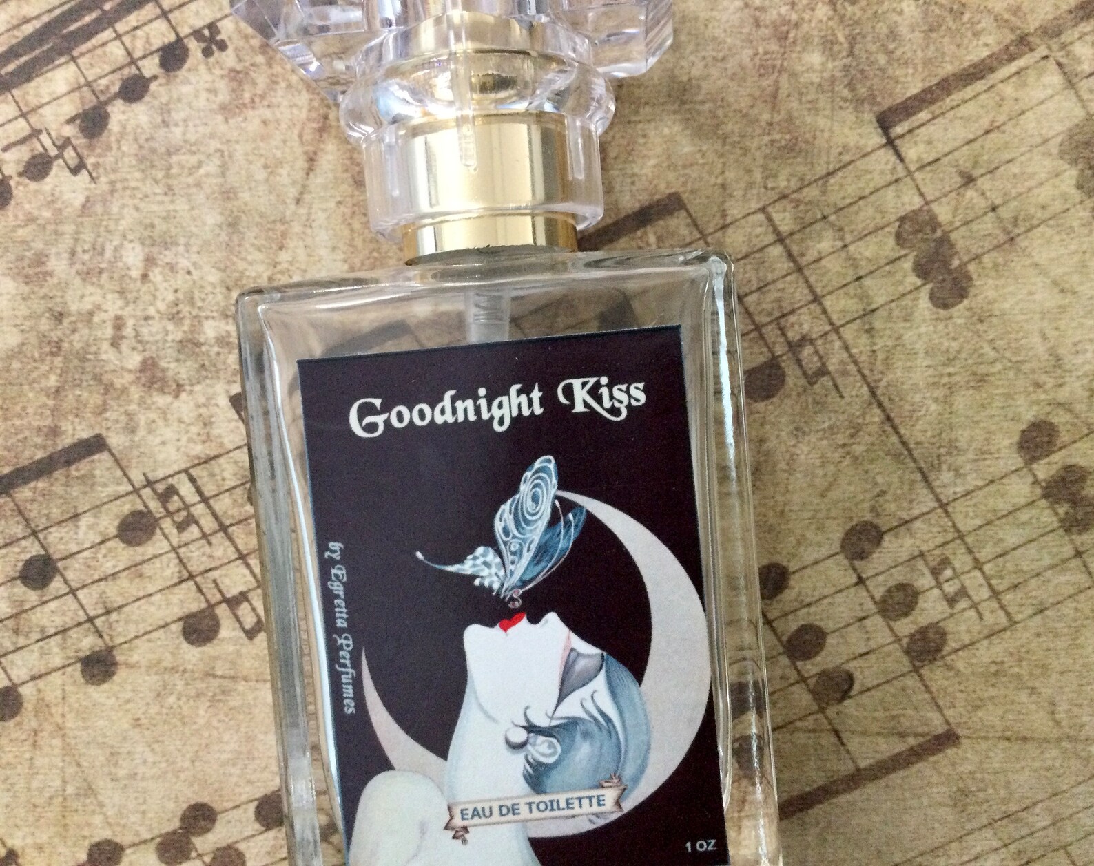 Art Deco "goodnight Kiss" Perfume Spray: Apple, Plum & Cranberry Eau De ...
