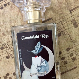 Art Deco "goodnight Kiss" Perfume Spray: Apple, Plum & Cranberry Eau De ...