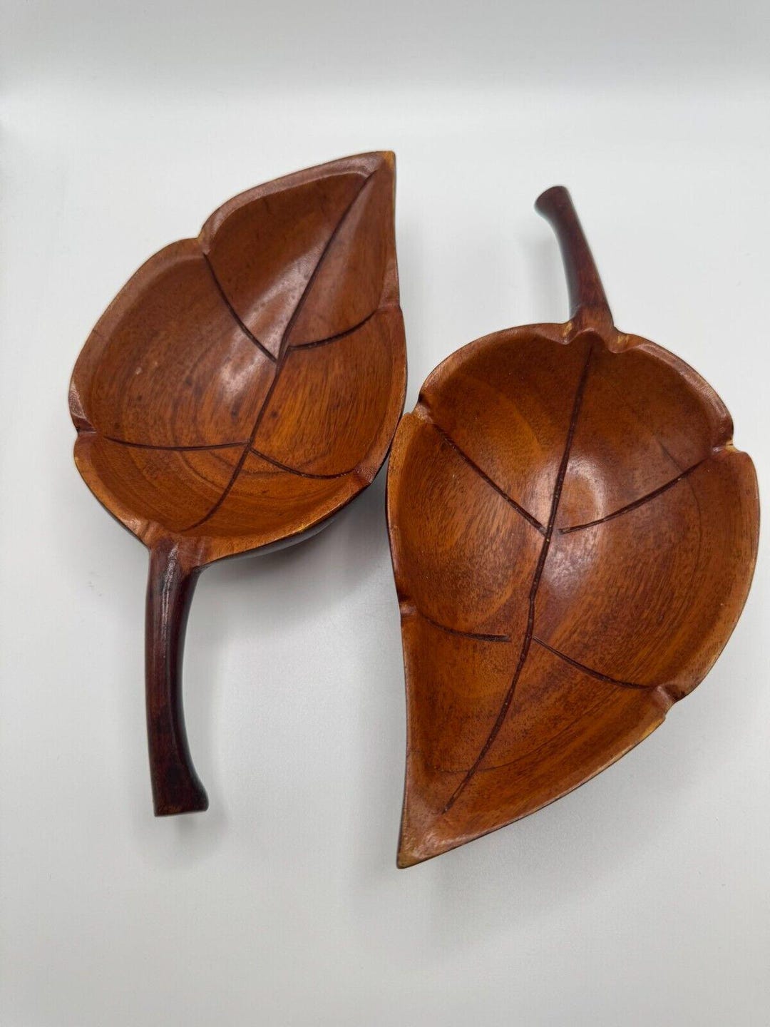 Pair (2) Wooden Leaf Shaped Bowls Sweets Nuts Candy Keys Curio Leaves ...