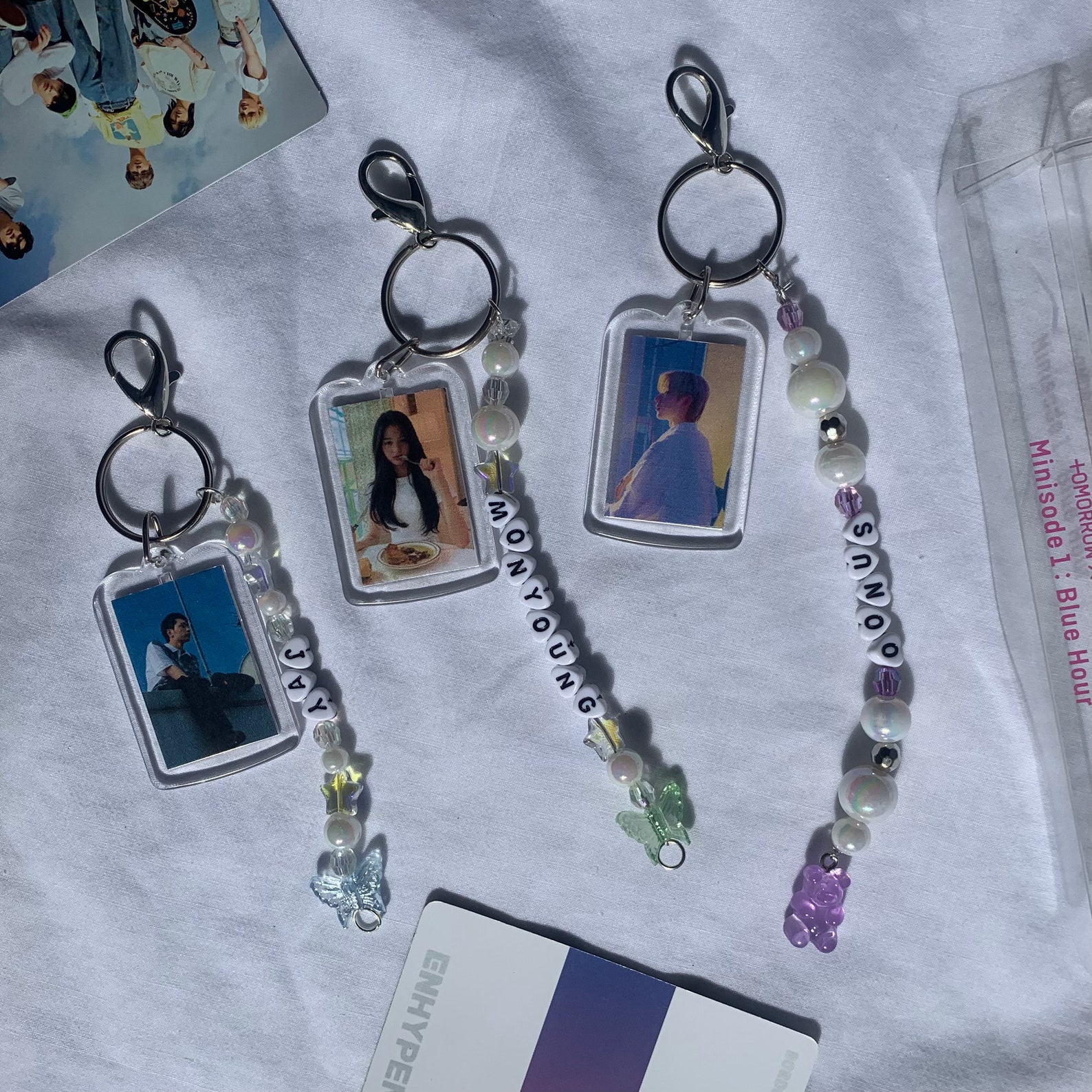 Kpop Keychain customizable - Etsy